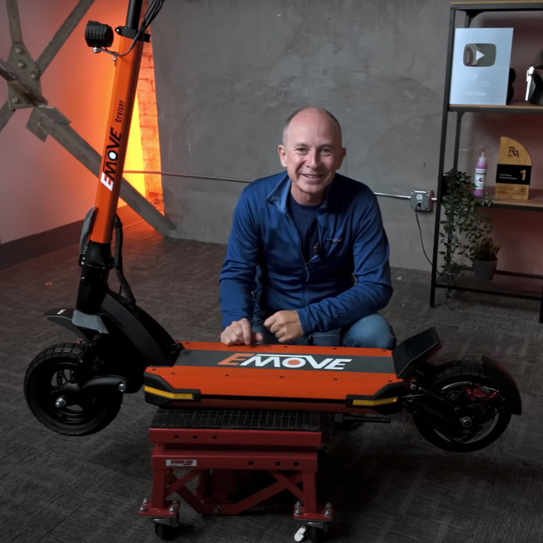 Home EMOVE Cruiser V2 – 52V Quad Suspension 62-Mile Long-Range Scooter